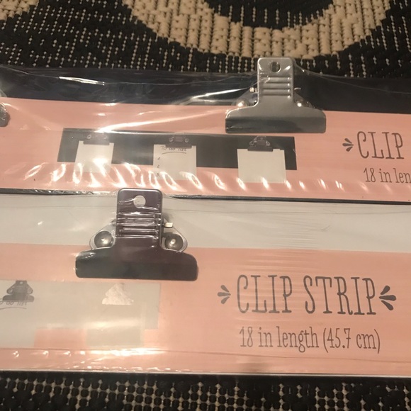 Horizon Group | Wall Decor | Set Of Wall Artmemo Hanging 3 Prong Clip ...